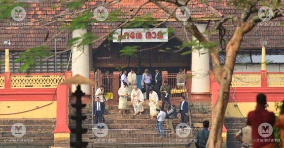 PM offers prayers at Kerala's Triprayar Sree Ramaswamy Temple
