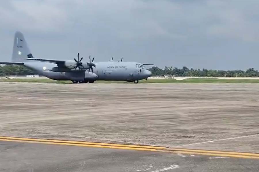 Kuwait fire tragedy: IAF flight carrying mortal remains of Indians ...